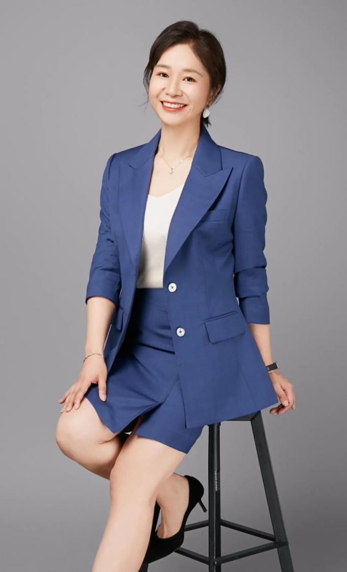 Dr. Nicole Zhou, CEO of Sunhy, was selected as an Outstanding Female ...